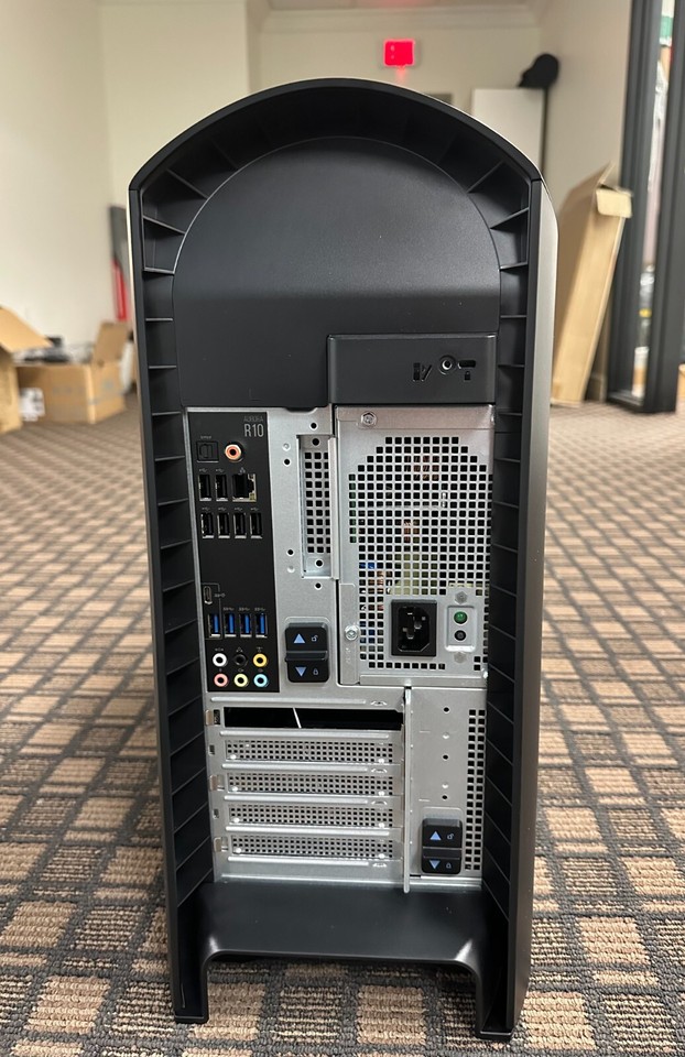 Alienware Aurora Ryzen Edition R10 Barebone Chassis w/ Motherboard 850W ...