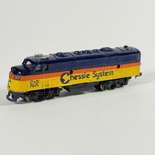N Scale Diesel Engine Loco Railroad Train C&O 7071 Chessie System Not ...