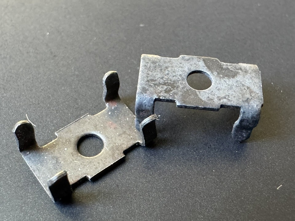 VTG - 36pcs (6x6bags) Aurora AFX Track Repair Clips Dealer Hang-Card ...