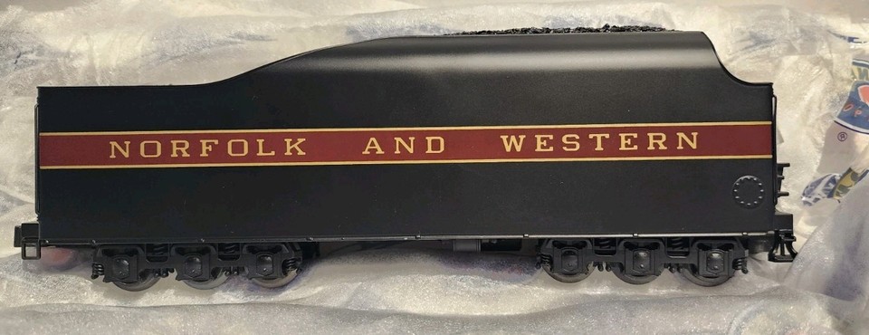 Lionel 6-38095 O Scale Norfolk & Western 4-8-4 J-Class Steam Loco ...