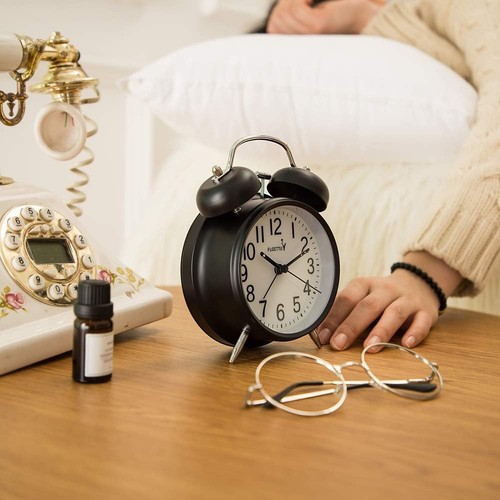 {Loud Alarm for Deep Sleepers) 4'' Twin Bell Clock with Backlight Black ...