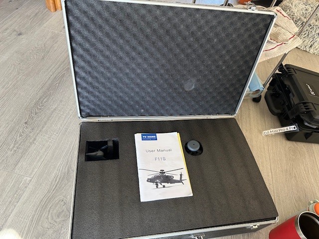 YUXIANG F11-S AH-64D Apache 9CH 2.4G 6-Axis 3D GPS Positioning RC RTF ...