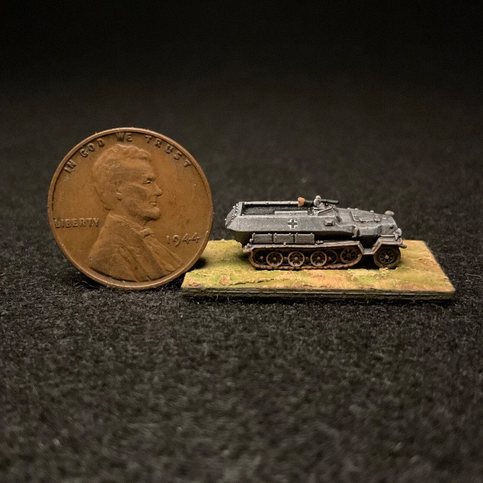 5x PAINTED GHQ 6mm 1/285 Micro Armour German 251 HALFTRACKS • 06HP ...