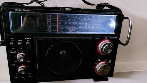 Vintage Radio Shack SW-100 Multi-Band Receiver-AM/FM/CB/SW/TV/AIR/2 m ...