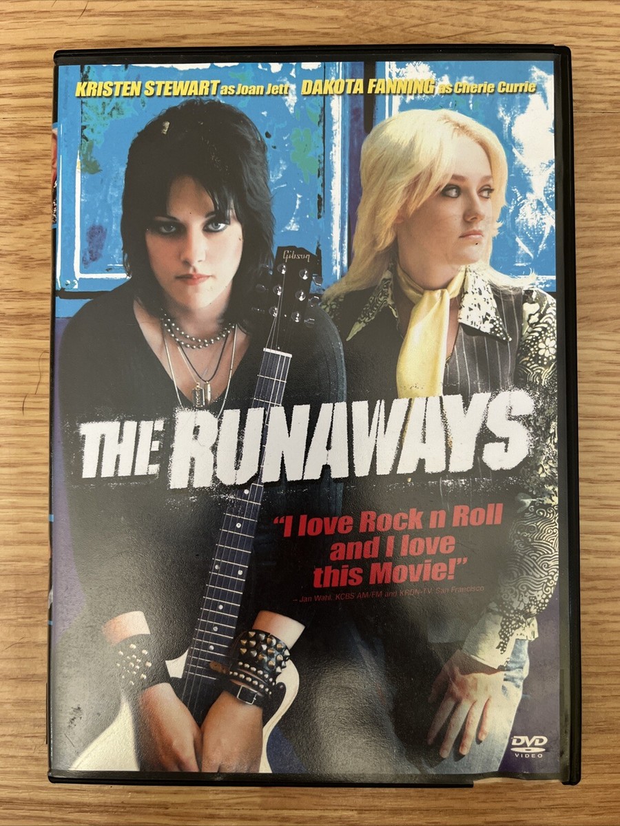 Dakota Fanning Kristen Stewart The Runaways Kristen Stewart Shares A