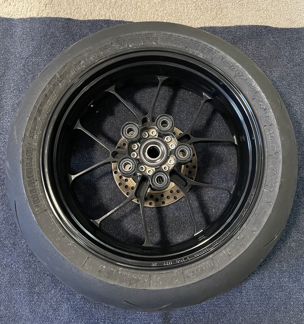 APRILIA RSV4 1100 RSV4 1000/ TUONO FACTORY rear forged wheels rim ...