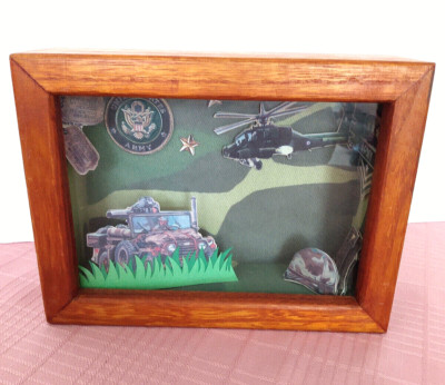 Diorama Shadow Box 3D Wood & Glass Army 8" x 6" x 2 1/2" Jeep ...