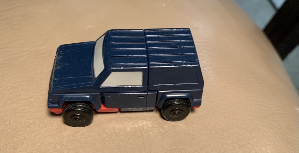 2 Vintage 1985-86 Hasbro/Tonka TRANSFORMERS G1 Autobot ambulance/blue ...