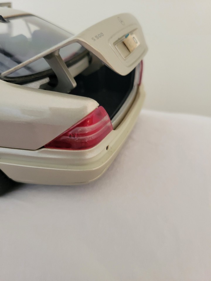 diecast 1/18 Maisto Mercedes S-Class Gold Color | eBay