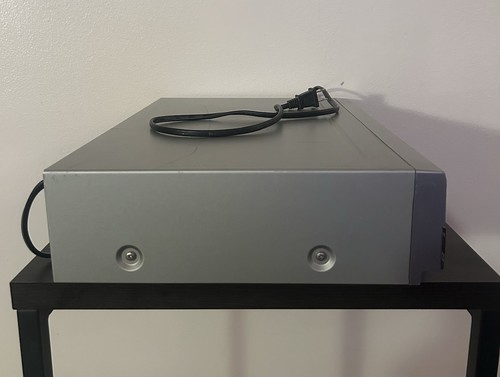 Zenith XBV342 DVD VCR Combo Player Powers On Untested No Remote | eBay