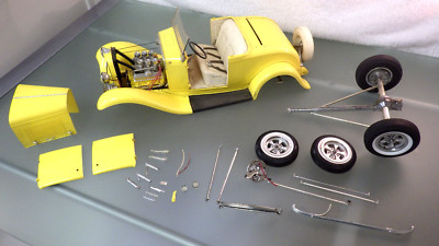 Vtg 1963 Monogram 1/8 BIG DEUCE 32' Ford Roadster Model Kit * BUILT ...