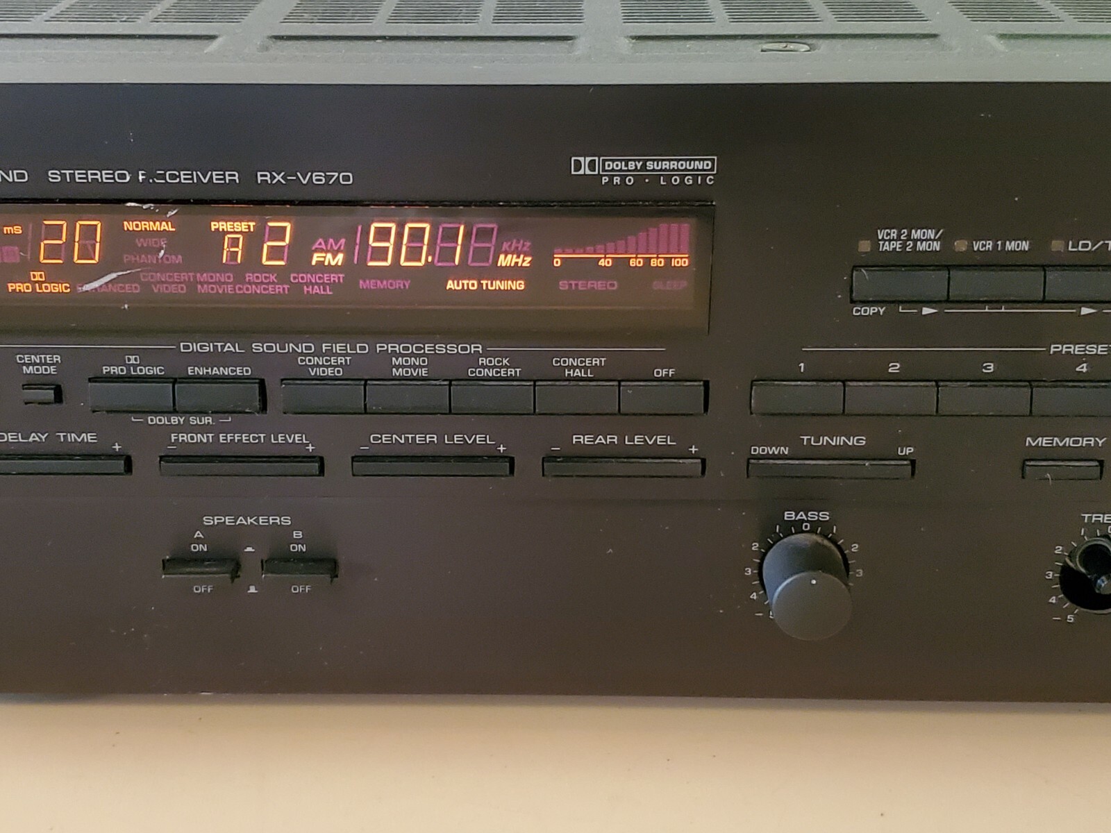 Yamaha RX-V670 A/V Home Theater Receiver. Amber display color. Tested ...