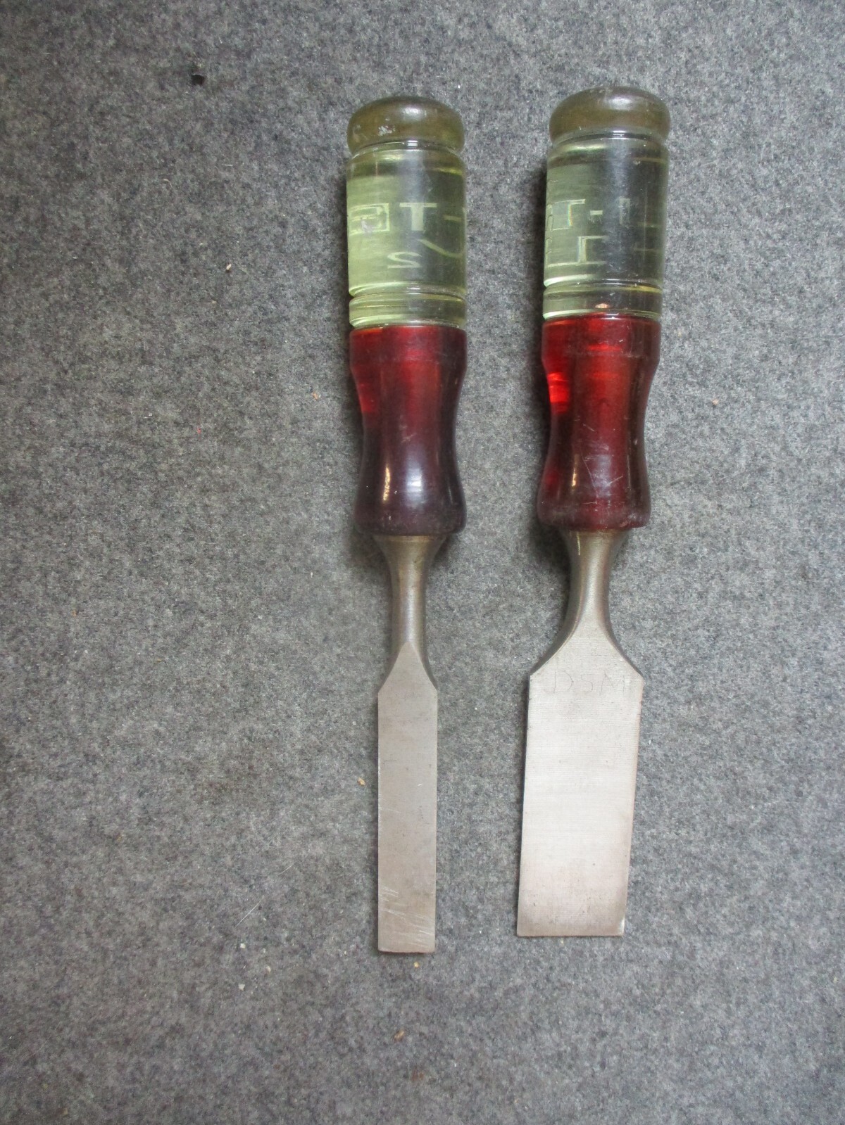 2 - Vintage TRU-TEST Red Crystal Wood Chisels 1" and 1/2" | eBay