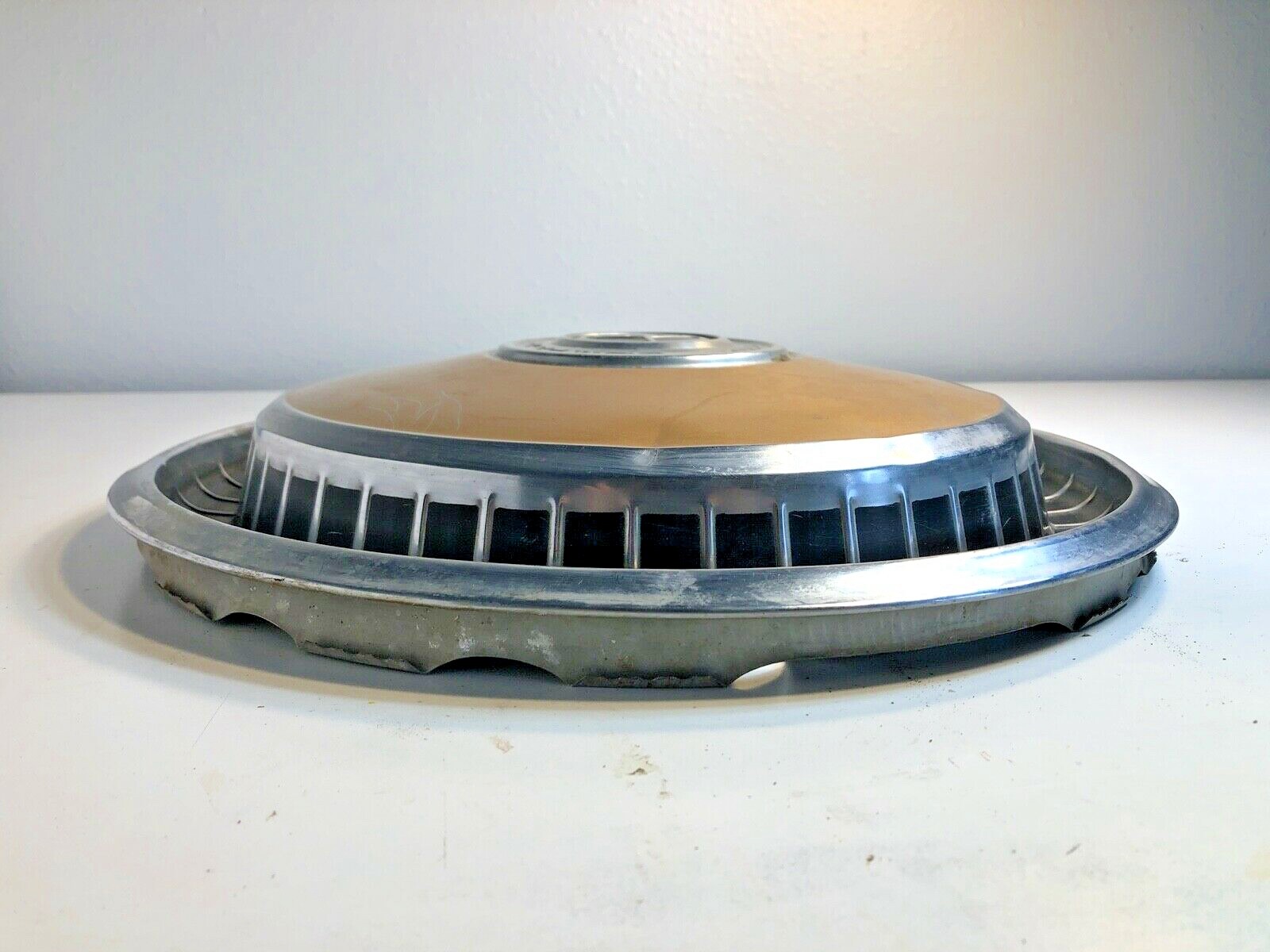 Vintage Ford Motor Company van truck f150 100 15" Metal Hub Cap 1970 ...