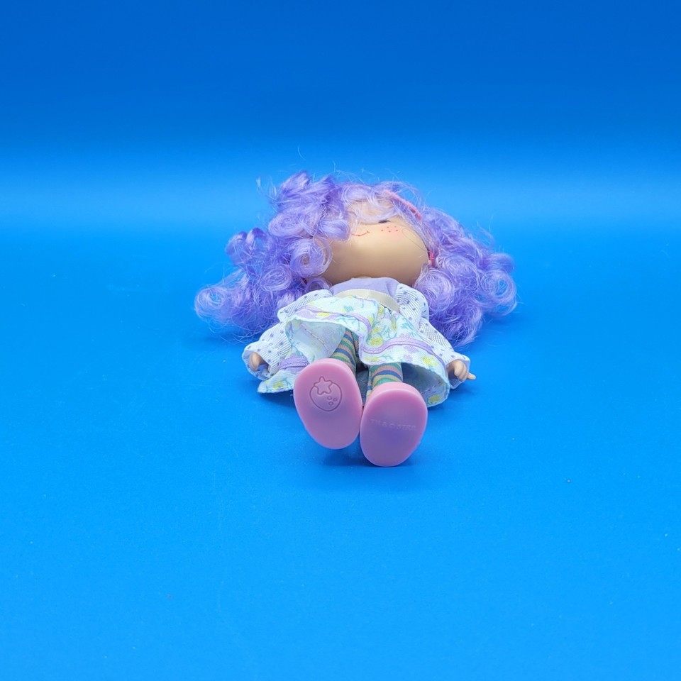 Little Violet Strawberry Shortcake Scented Doll 14cm by Altaya with ...