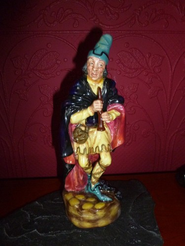 Royal Doulton Character Figure HN 2102 - The Pied Piper | eBay UK