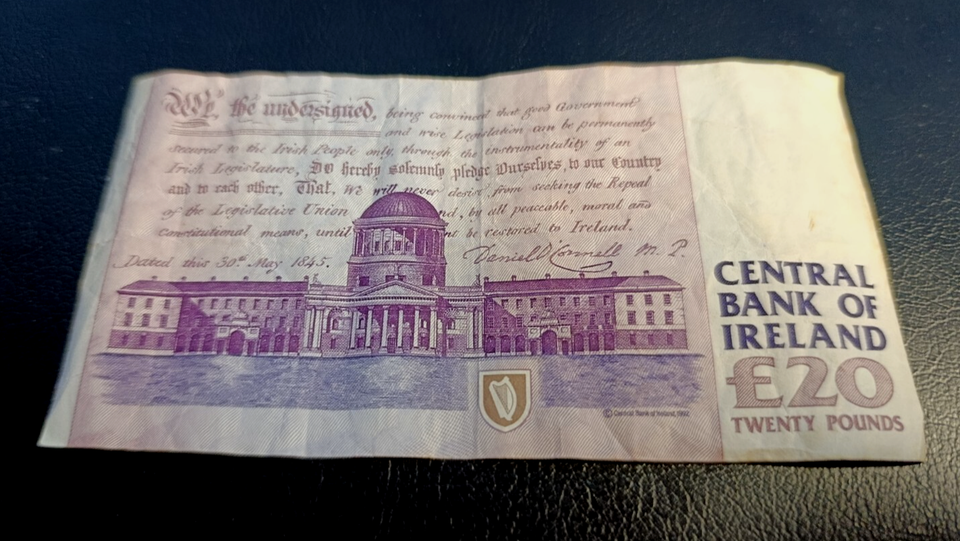 1995 Ireland £20 Banknote - Series C -Date 20.09.95- Serial: GDB855905 ...