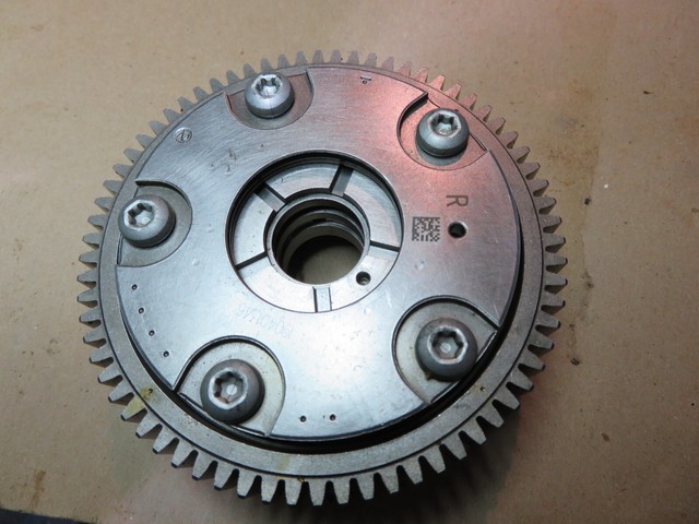 MERCEDES 204 C300 Camshaft Adjuster Actuator Sprocket 2720505247 OEM ...