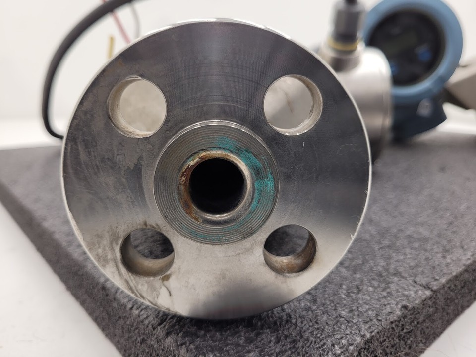 Micro Motion Mass Flow Coriolis Sensor T075T613SABZEZZZZ Transmitter 1/ ...