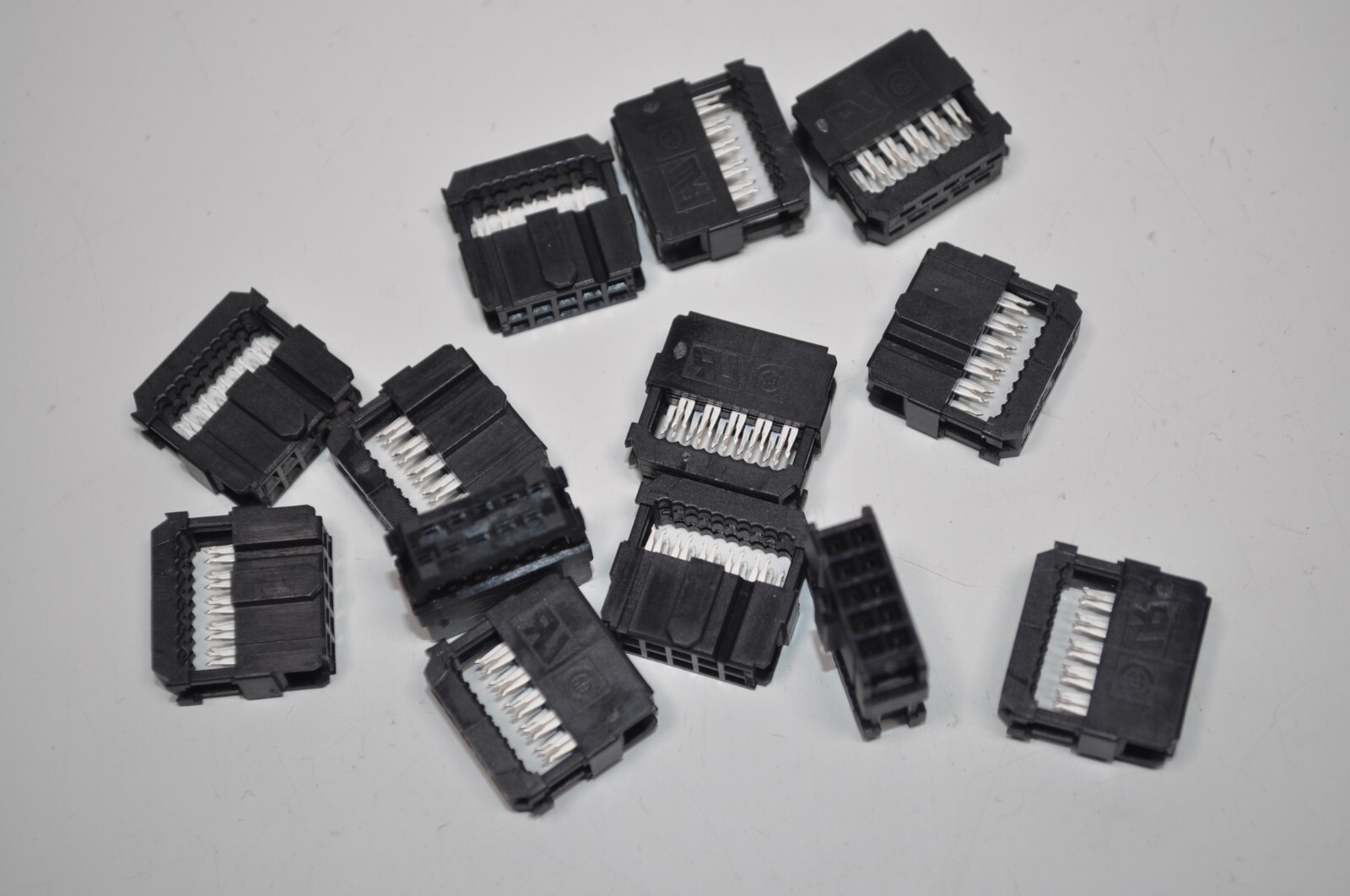 Lot of 13 TE AMP 1658621-1 Ribbon Cable Header 2 Row Vertical 2.54mm ...