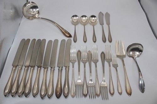 25 PCS ONEIDA COMMUNITY SHERATON SILVERPLATE FLATWARE | eBay