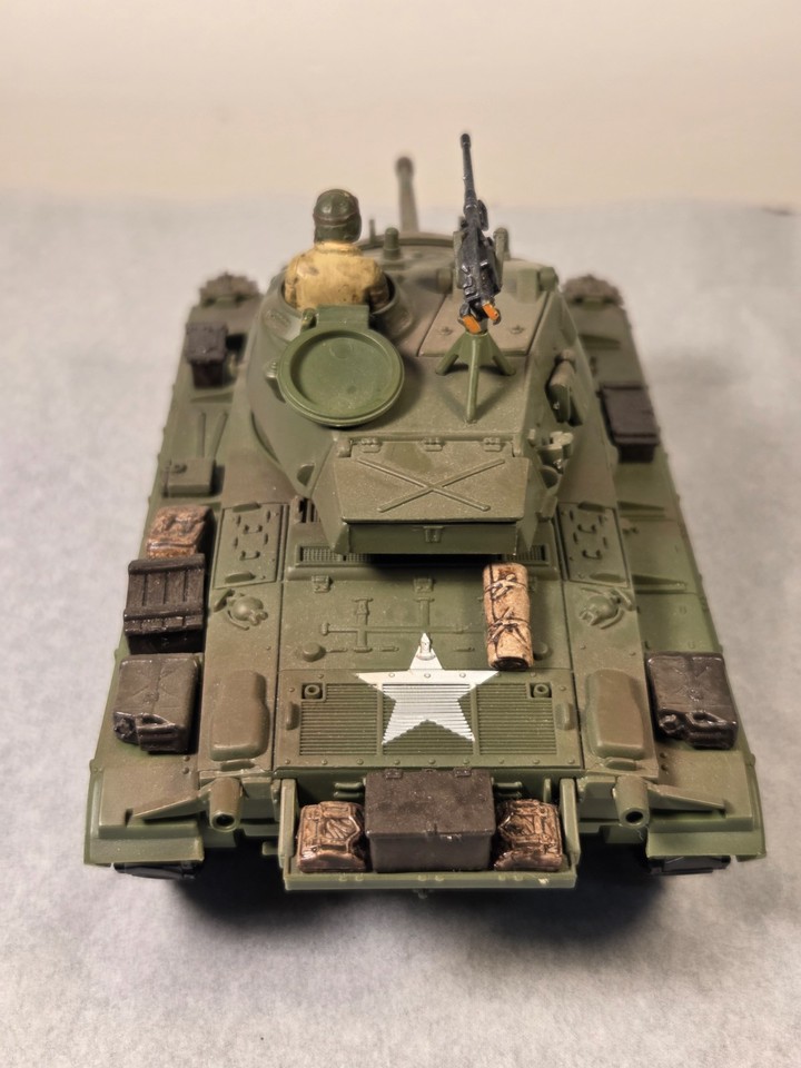 21st Century Toys Ultimate Soldier U.S. Army M24 Chaffee Tank 1:32 ...