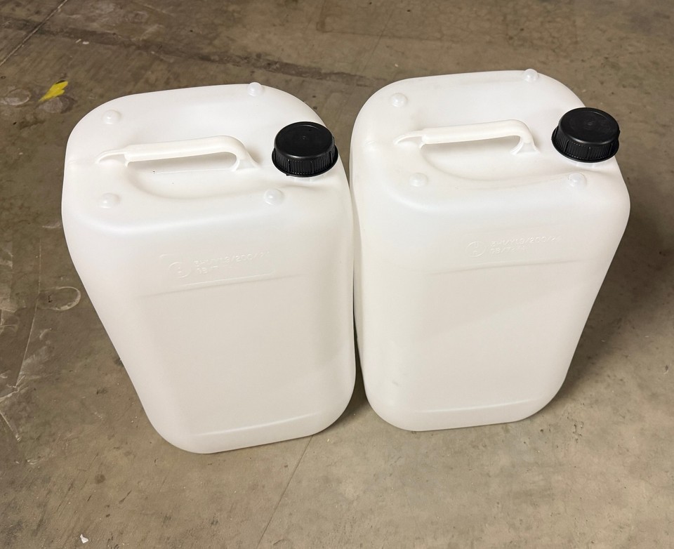 2 x 25 Litre Used Plastic drum / Jerry Can -useful for diesel fuel ...