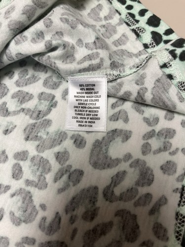 Wonderfly Studios Women’s Green Leopard Print Flowy Tunic Petite Large ...