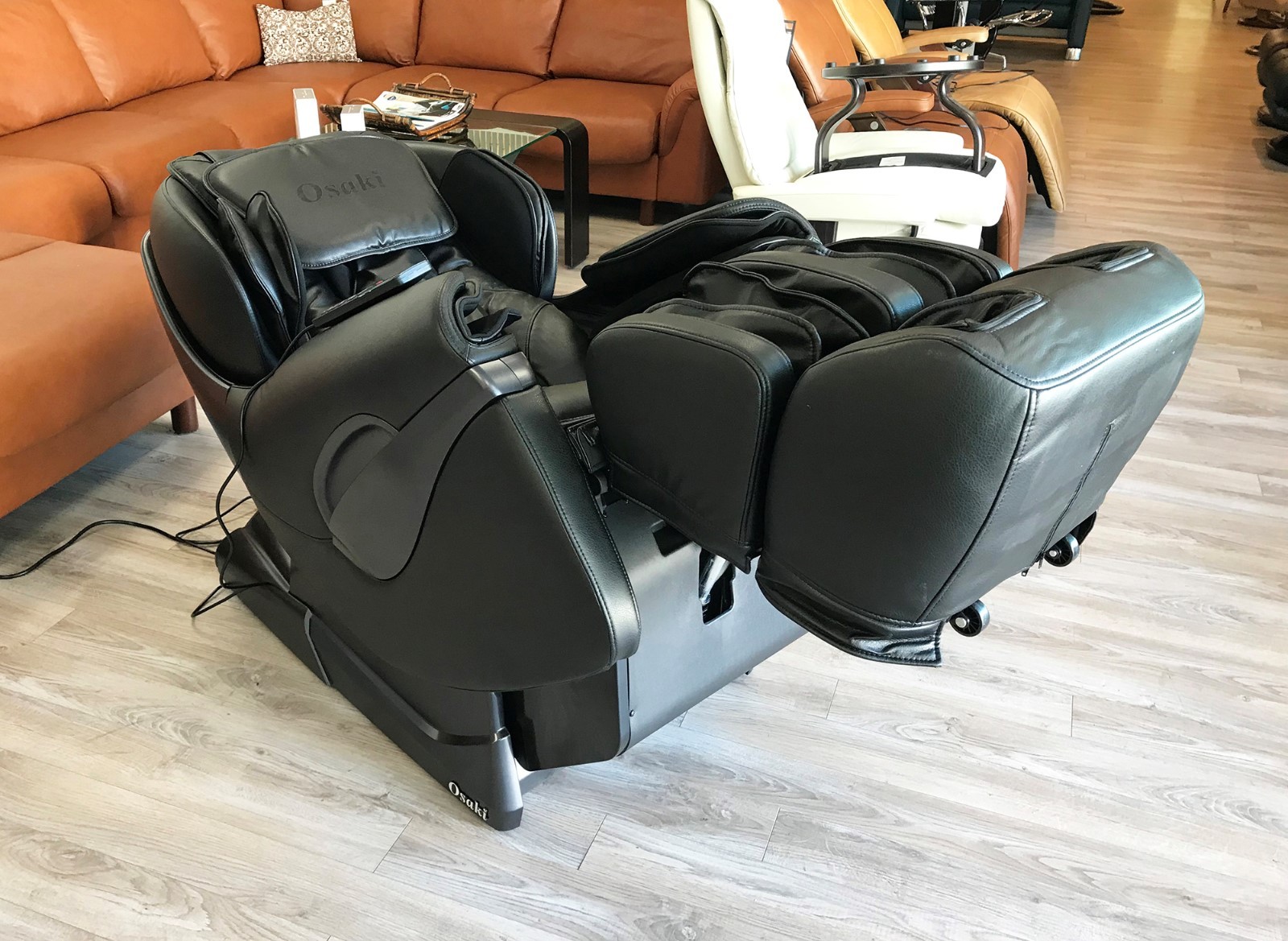 Black Osaki Titan Tp Pro 8500 L Track Massage Chair Zero Gravity