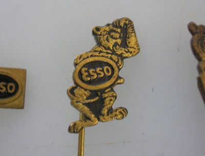 ESSO LION PIN ANSTECKNADEL NADEL BADGE NEEDLE VINTAGE CAR ACCESSORY GAS ...