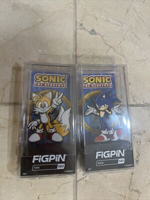 Collectible FiGPiN Tails and Sonic the Hedgehog Enamel Pin Video Game ...