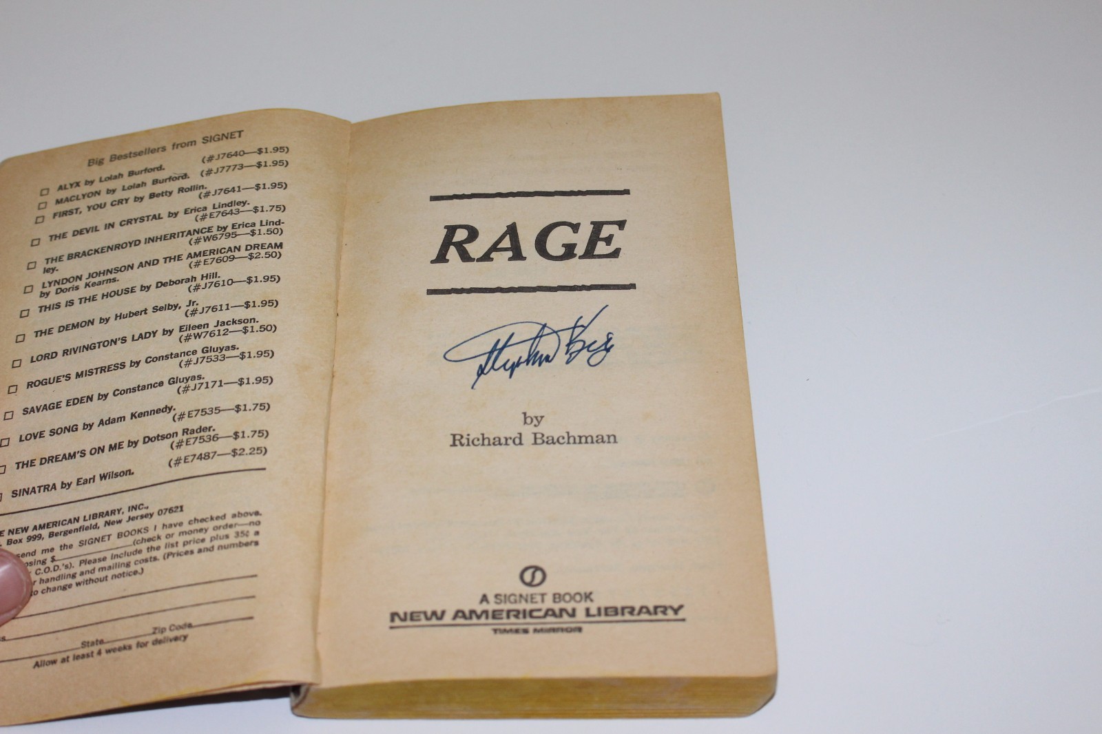 Stephen King Signed RAGE Book Richard Bachman First Edition 1977 ...