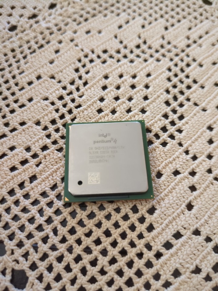 Intel Pentium 4 Processor SL5YR 2.0GHZ - Socket 478 - 512KB L2 - CPU ...