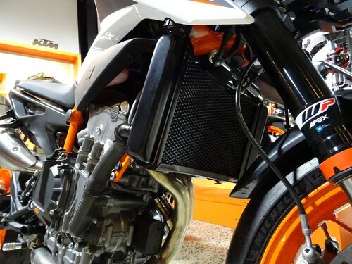KTM 890 Duke R 2020 - 2024 RAD GUARD Radiator Guard - Black Alloy ...