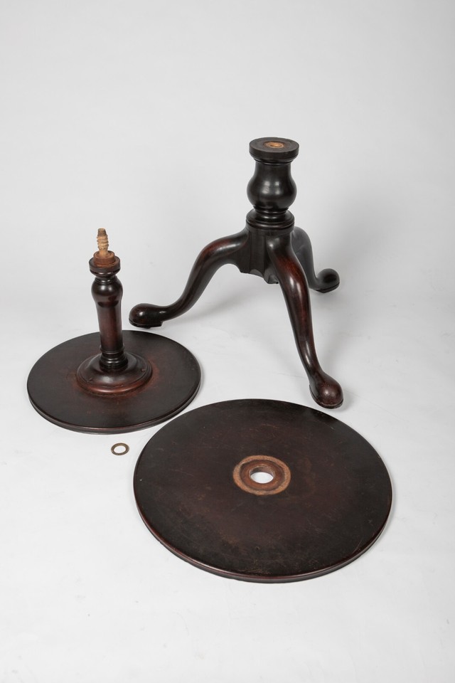 HIGHEST quality and design a GEORGE II Period Mahogany 2 tier stand ...