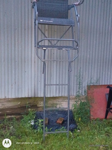 This Is A Hawks Tree Stand From Cabela's Never Used It For Hunting | eBay