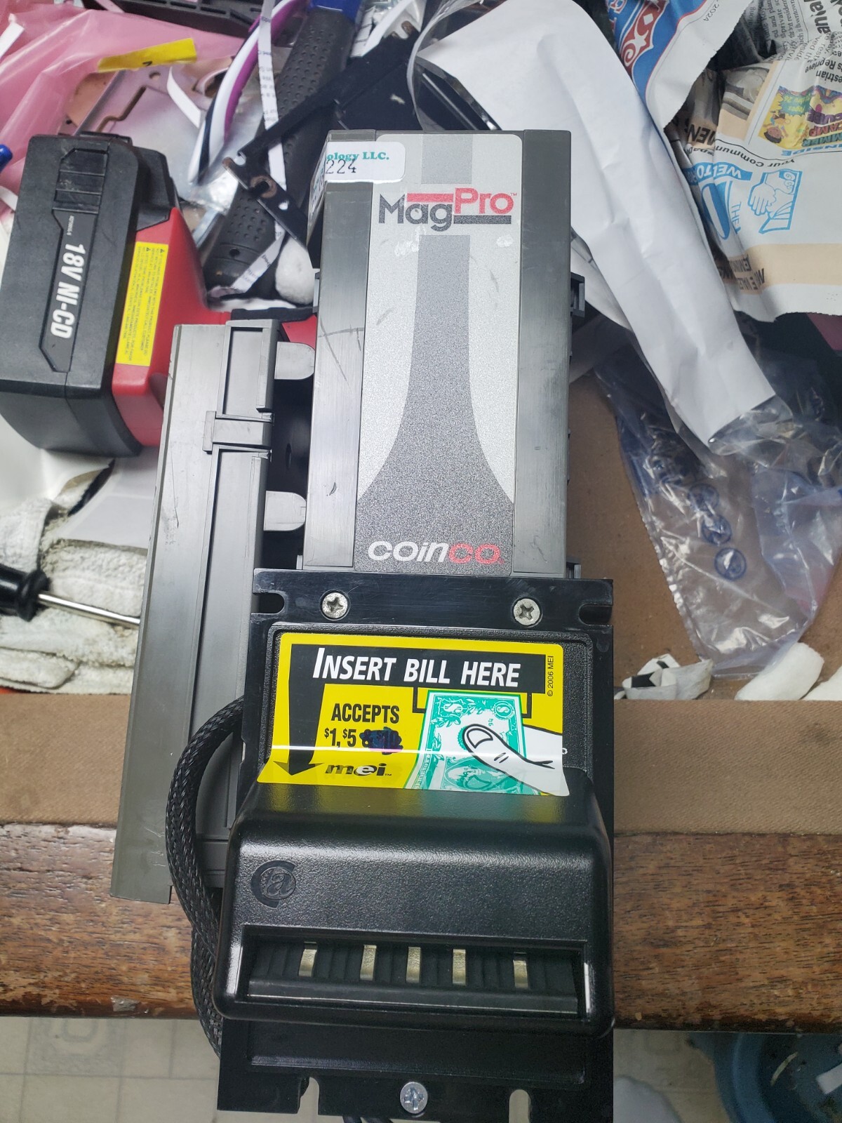1 COINCO mag50b magpro BILL ACCEPTOR refurbished 117DC 1/5 bills | eBay