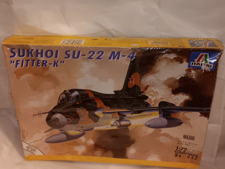 Italero 1:72 Scale SUKHOI SU-22 M-4 "FITTER-K" Model Kit No 047 | eBay