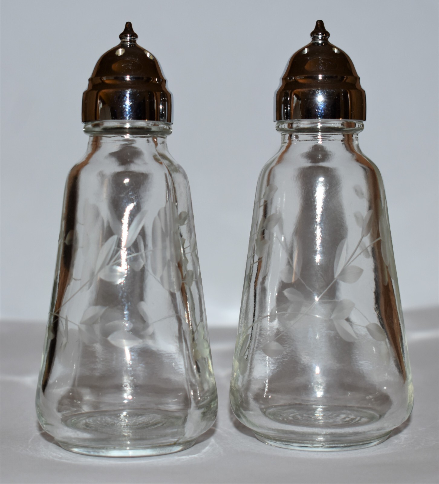 Vintage/Antique Etched Vine Floral Crystal Glass Salt Pepper Shakers 4 ...