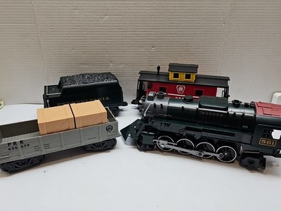 Lionel Train Set Pennsylvania Flyer Freight 561 Polar Express Train ...