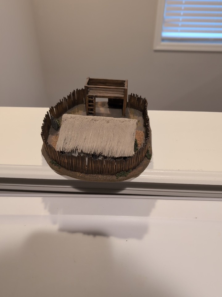 Scenery & Terrain - Miniature Wargaming Villager Hovel w/ Palisade 25 ...