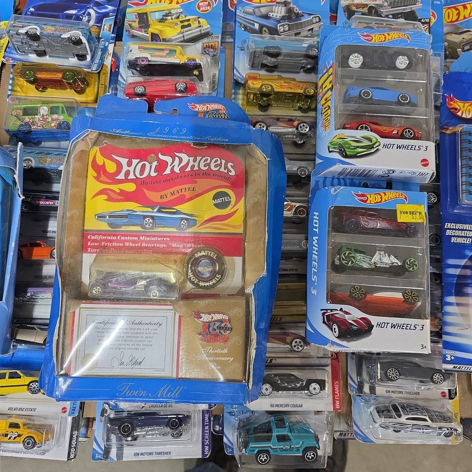 Read Hot Wheels Lot of 300 Random Cars 1998 to Current | eBay