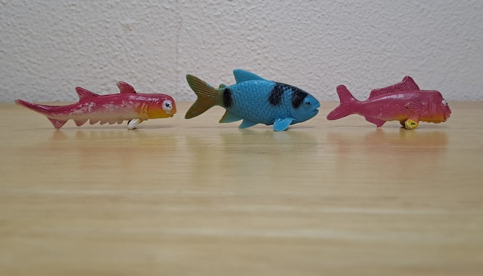 Vintage 1990s PVC Rubber Tropical Fish Bundle 19 Small Tropical Figures ...
