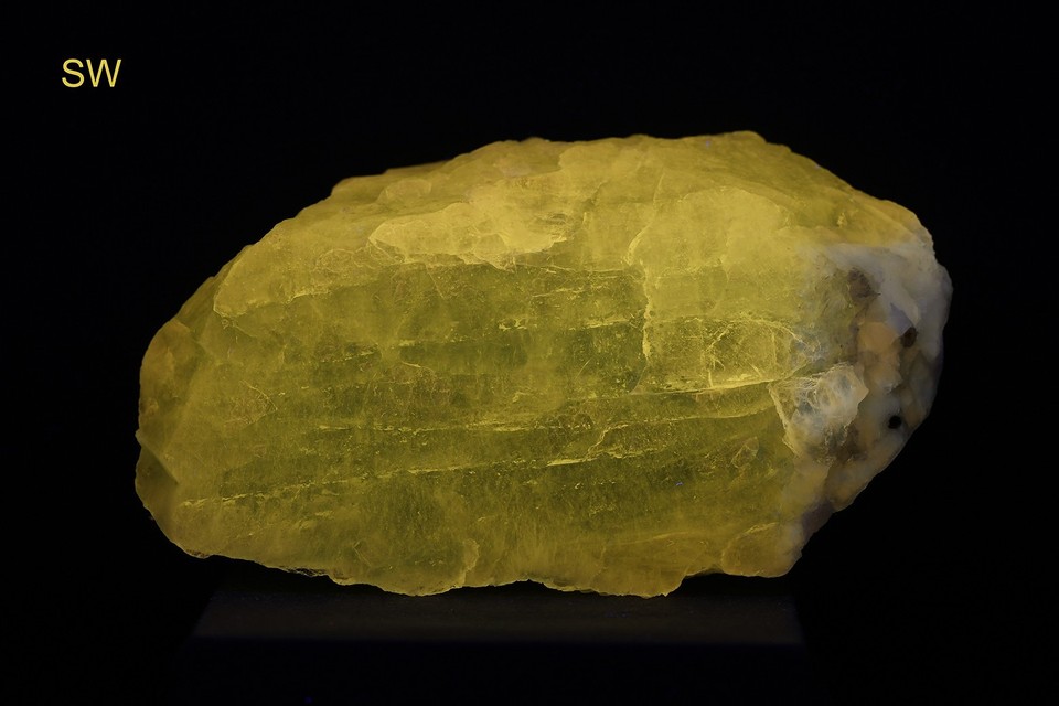 #0007 Brightly fluorescent Topaz from Chengde, Hebei, China | eBay