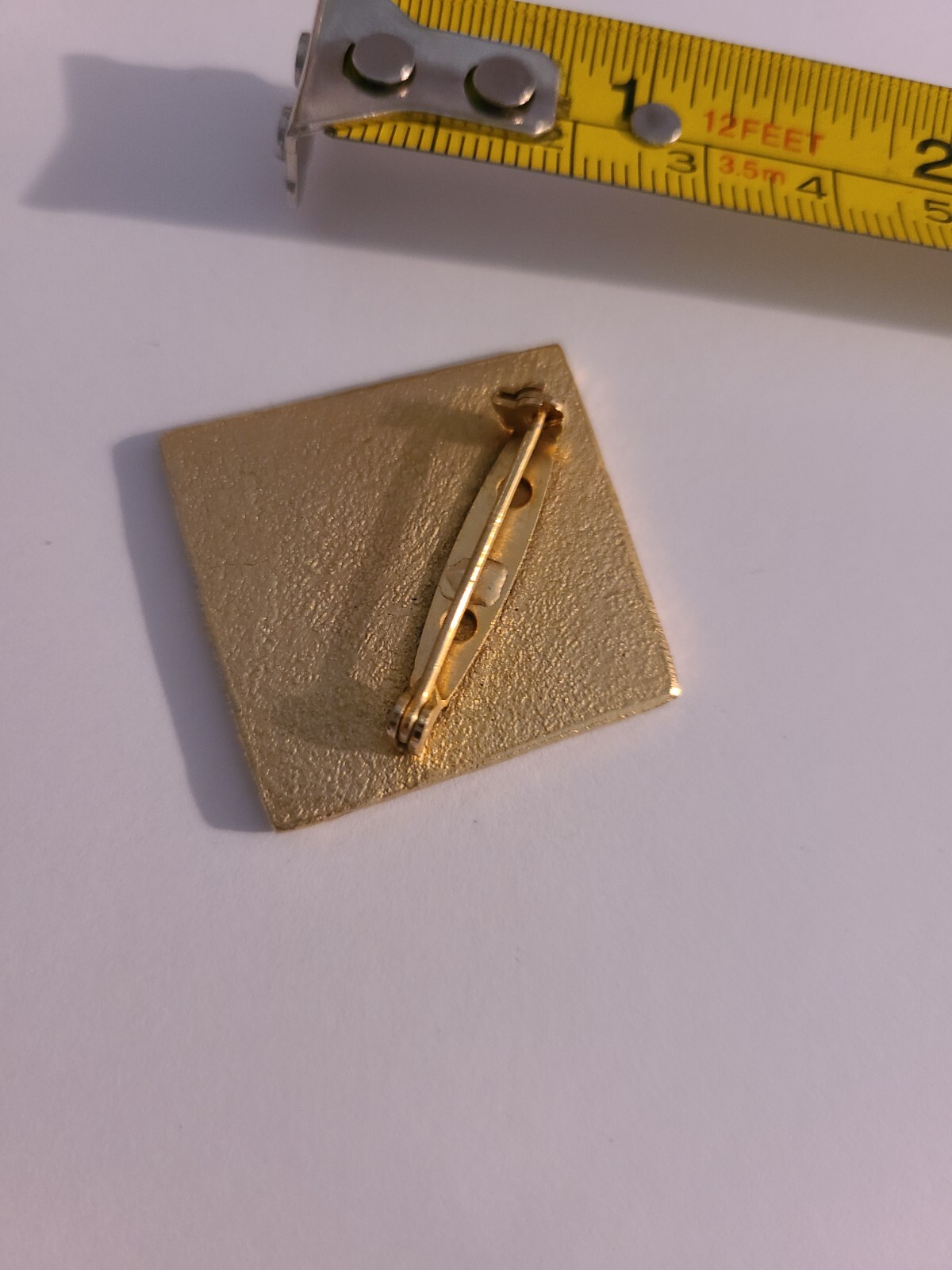 Lapel Pin Pinback Oldtimers Old Time Hockey Zurich Has Beans Rare | eBay