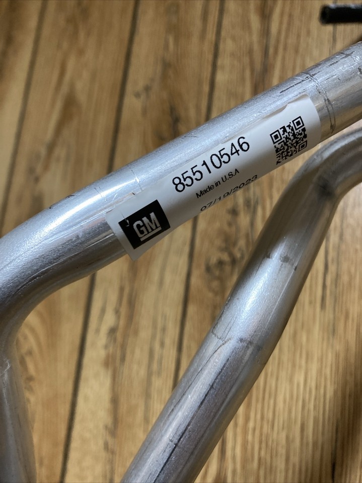 OEM GM Fuel Heater Inlet and Outlet Pipe 85510546 NEW | eBay