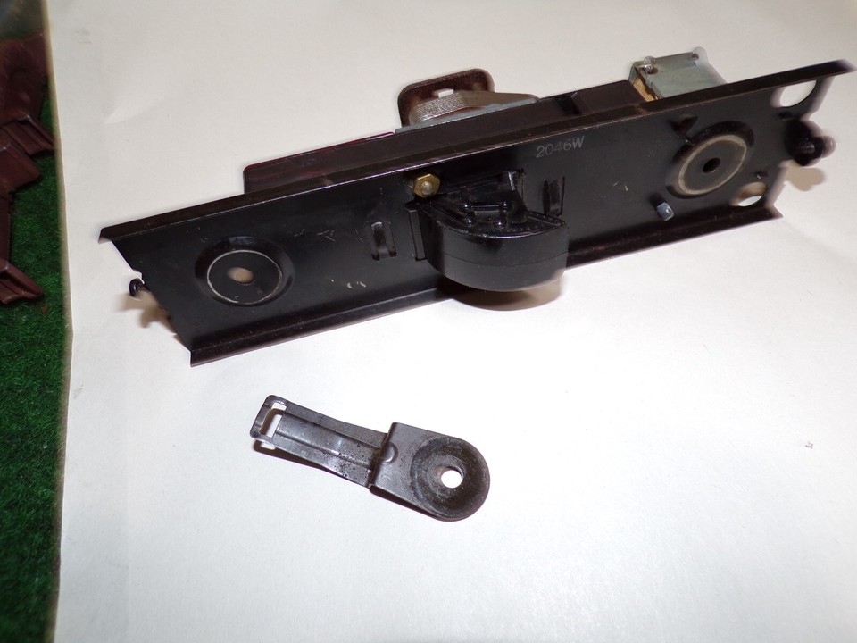 Lionel Vintage Original 2046w whistle body, frame, scoop and draw bar ...