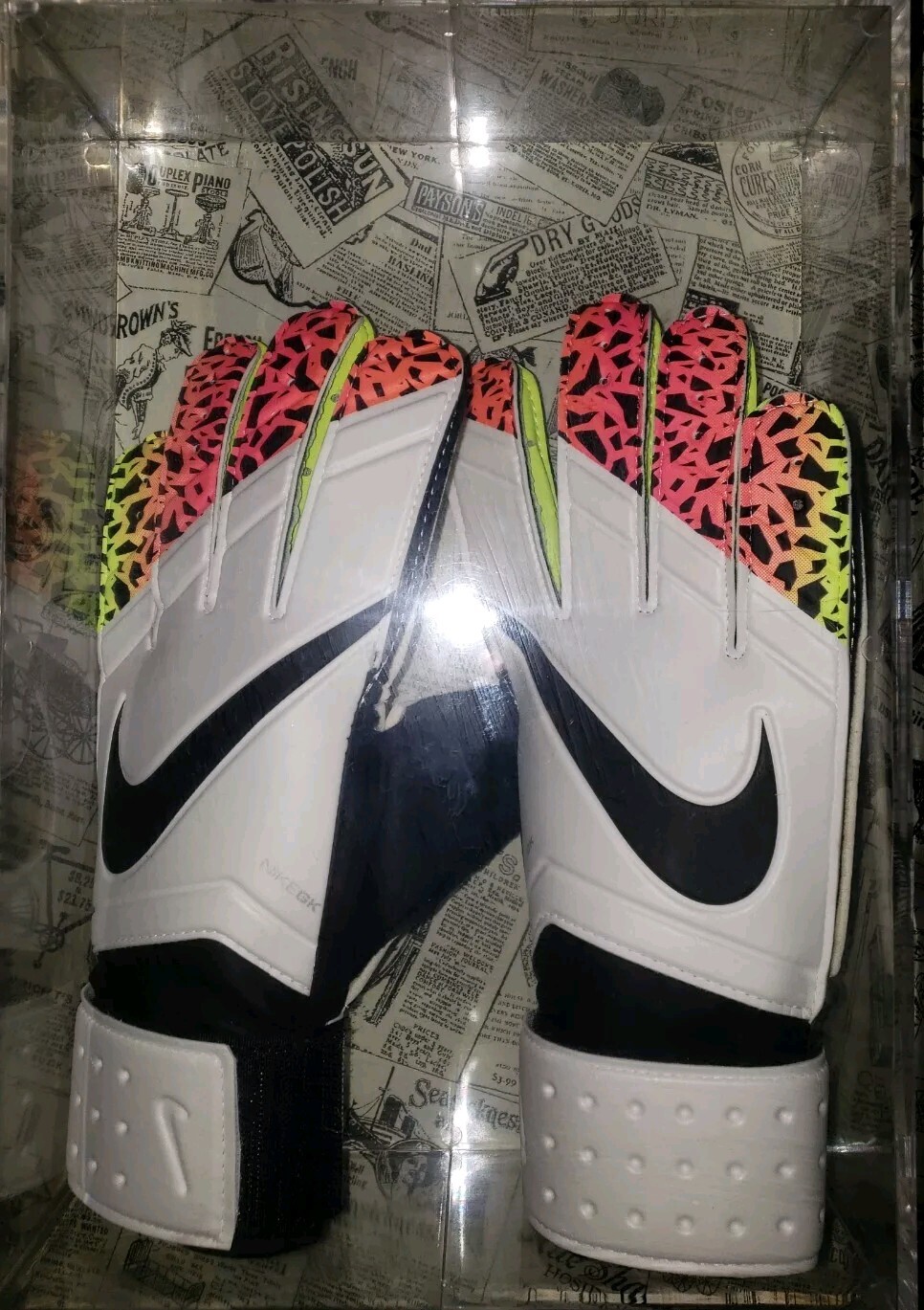 VINTAGE NIKE Goalkeeper Gloves Jorge Campos AUTOGRAPHED | eBay