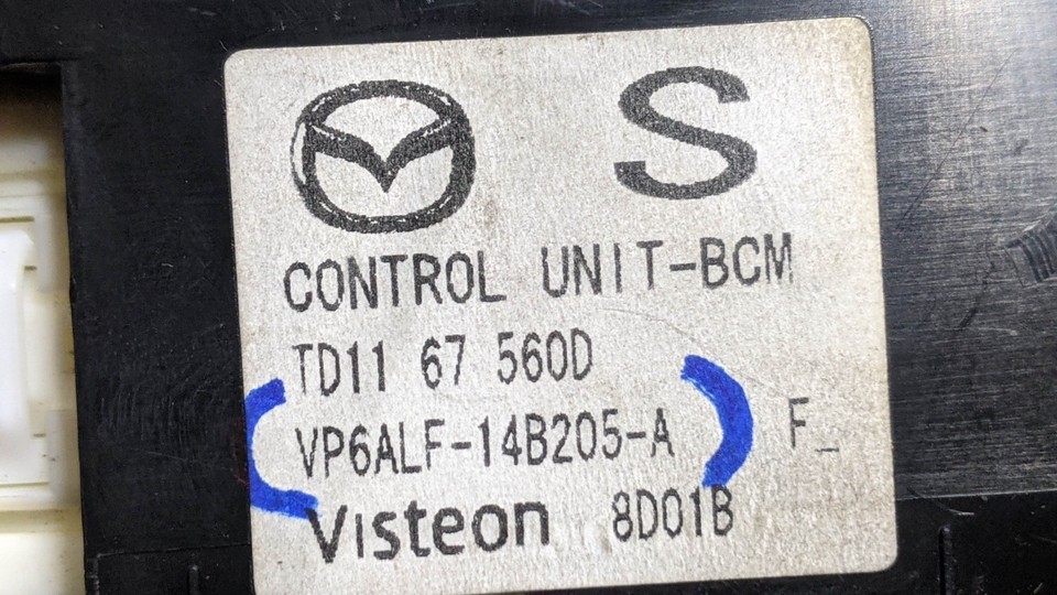 2008 Mazda CX-9 3.7L Body Control Module Computer Unit TD11 67 560D OEM ...