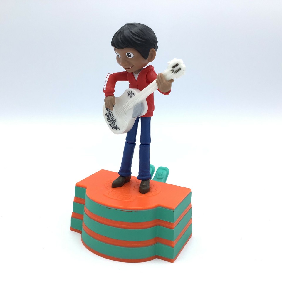 Disney Pixar Coco MIGUEL RIVERA In Motion Action Figure Mattel 2017 Fun ...